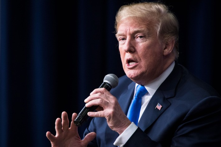 Rasmussen: Donald Trump hits 50% approval rating - ProtoThema English