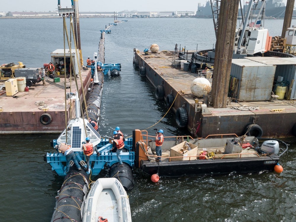 Ocean Cleanup system completed and ready to be towed out to sea (video ...