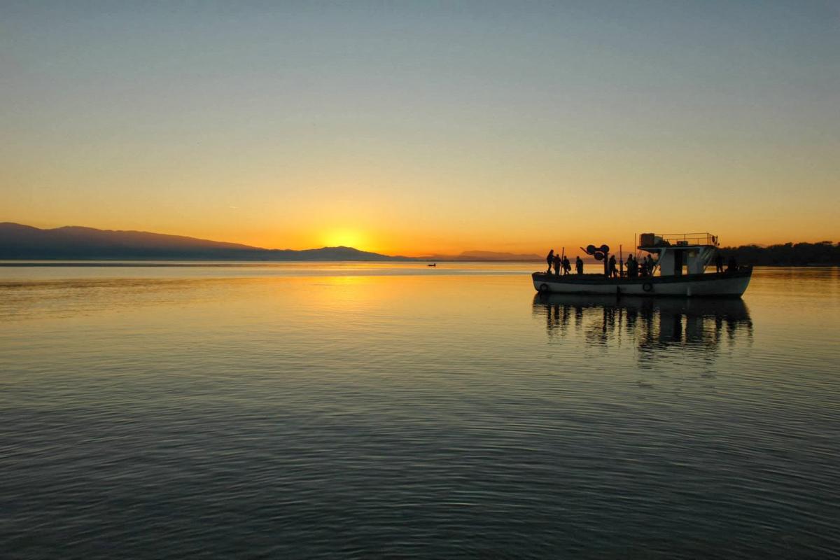 The 5 most majestic lakes in Greece (photos) - ProtoThema English