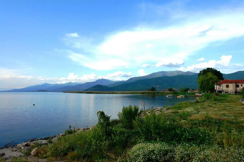 The 5 most majestic lakes in Greece (photos) - ProtoThema English