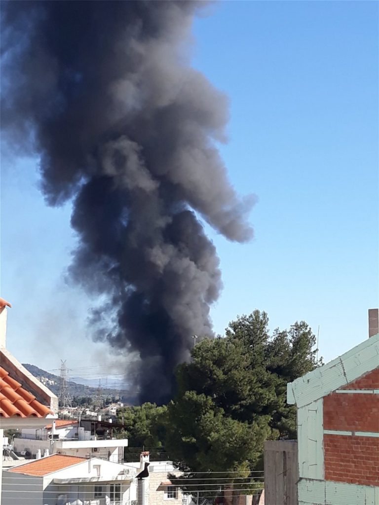 Large fire under way in Paiania, East Attica (video-photos ...