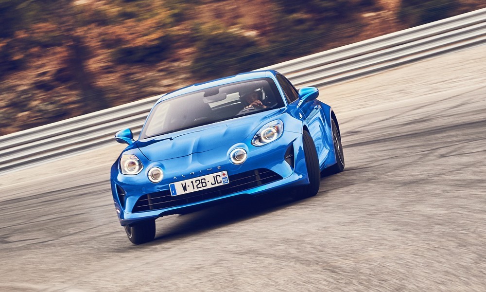 The 2019 Euroepan Gay Car award goes to... - ProtoThema English