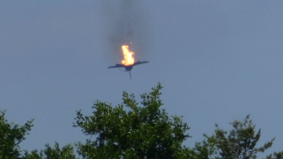 Two Eurofighters crash into each other in northern Germany (videos ...