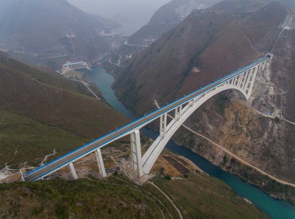 Top 10 most amazing bridges in the world (photos) - ProtoThema English