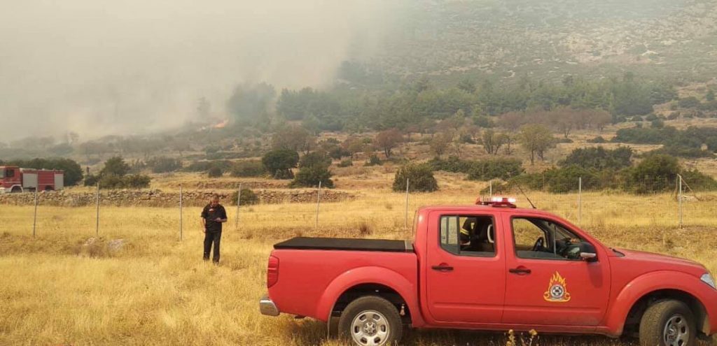 Fire breaks out near Delphi archaeological site (photos) - ProtoThema ...