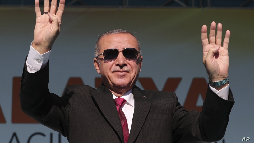 Erdogan fights back as challenges loom from former allies - ProtoThema ...