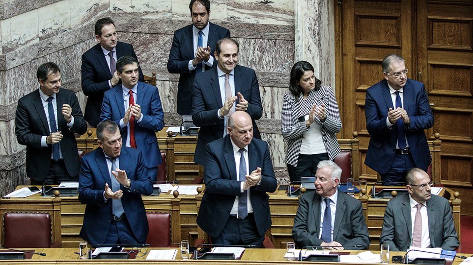 Constitutional Revisions approved: Greeks residing abroad given the ...
