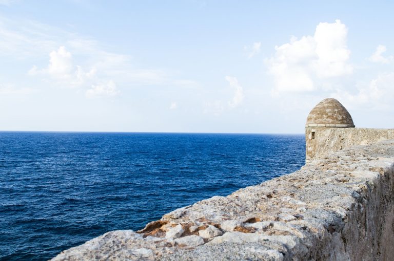 Watchtower over the Aegean Sea – Greece | protothemanews.com