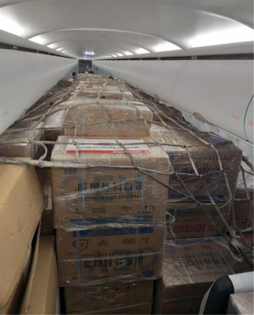 Over 1.7 million masks land in Greece from China (photos) - ProtoThema ...