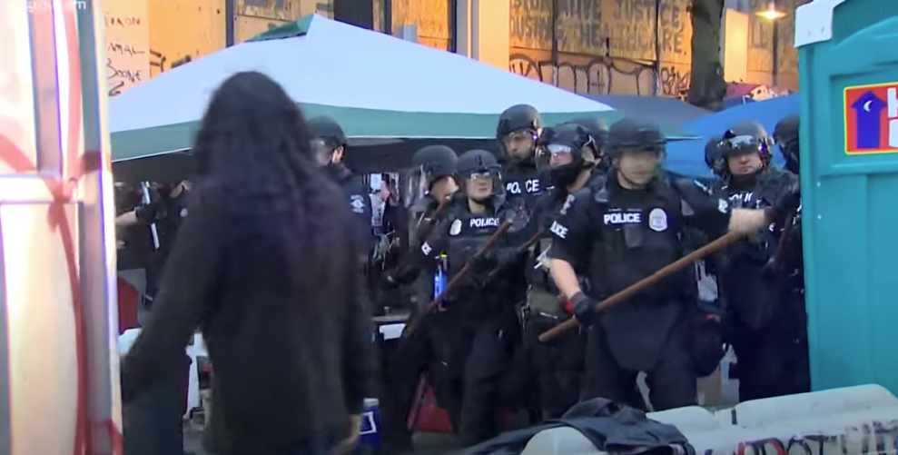 Self-styled CHOP 'state' dismantled by Seattle police (videos ...
