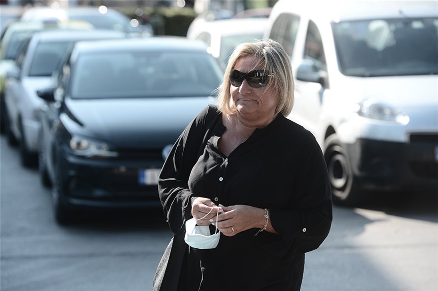 Last respects paid to singer Giannis Poulopoulos (photos) - ProtoThema ...