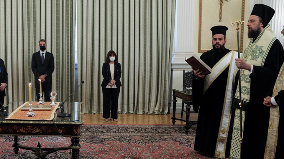 Swearing-in of new Ministers of Greek cabinet - ProtoThema English