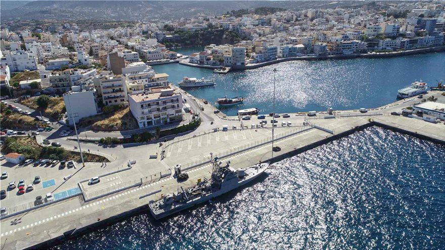 Impressive images from the Hellenic Navy's training & presence at the ...