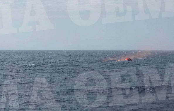 UPDATE: Milos: A yacht has sank - 18 people at sea - Everyone is safe ...