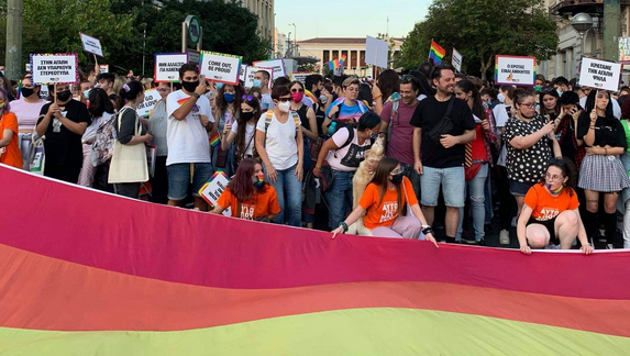 Athens Pride marched to the Parliament (photos) - ProtoThema English