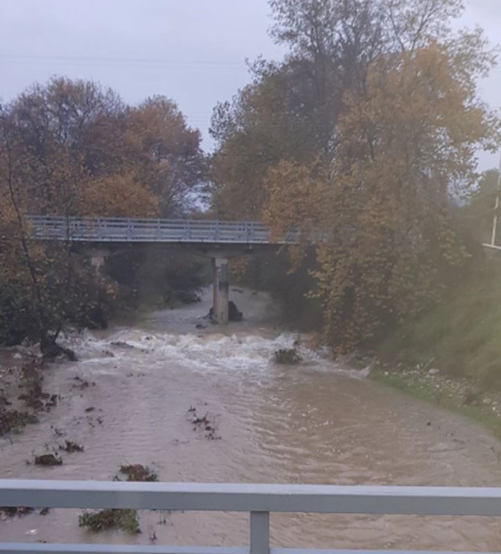 Severe weather sweeps across Greece with strong winds and rain (photos ...