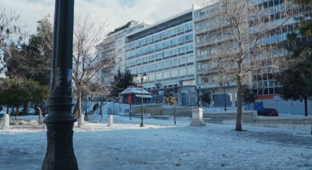 Downtown Athens after the worst snowstorm in 14 years (video ...