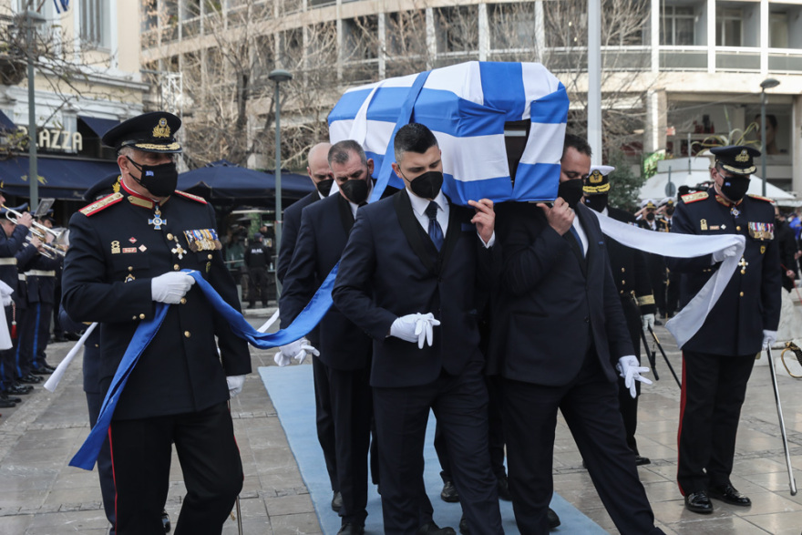 Former President Sartzetakis laid to rest in Athens - ProtoThema English