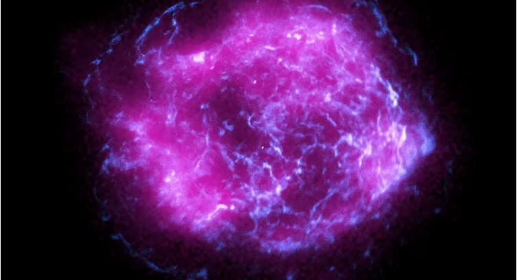 NASA reveals first incredible photo of exploding 400 year-old star from ...