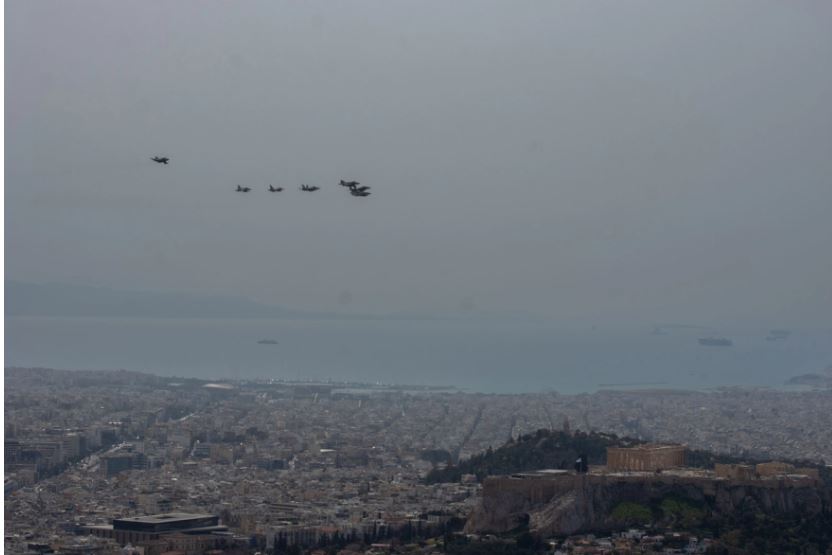 Greek, US and Italian fighter jets fly over the Acropolis in Athens ...