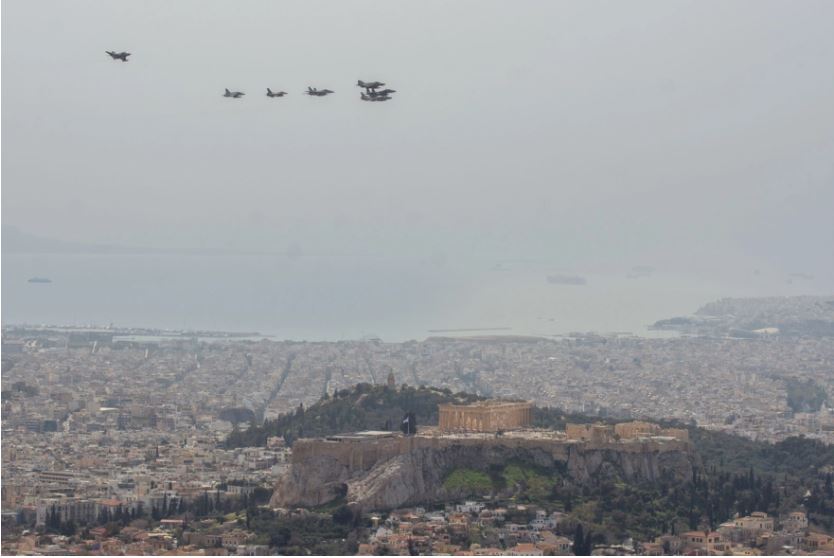 Greek, US and Italian fighter jets fly over the Acropolis in Athens ...