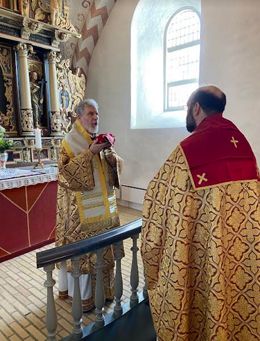 Metropolitan Cleopas: Four flights & two Paschal liturgies (photos ...