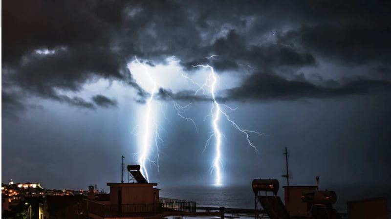 Extreme weather front "Genesis" hits Attica (photos-video) - ProtoThema ...