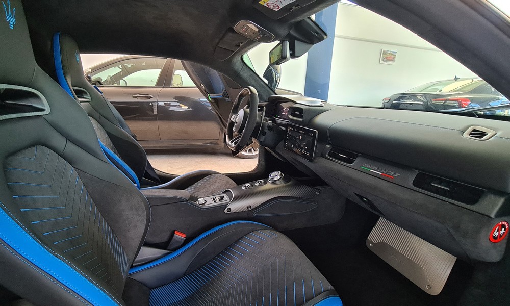 The first Maserati MC20 has arrived in Greece, and she is a beauty ...