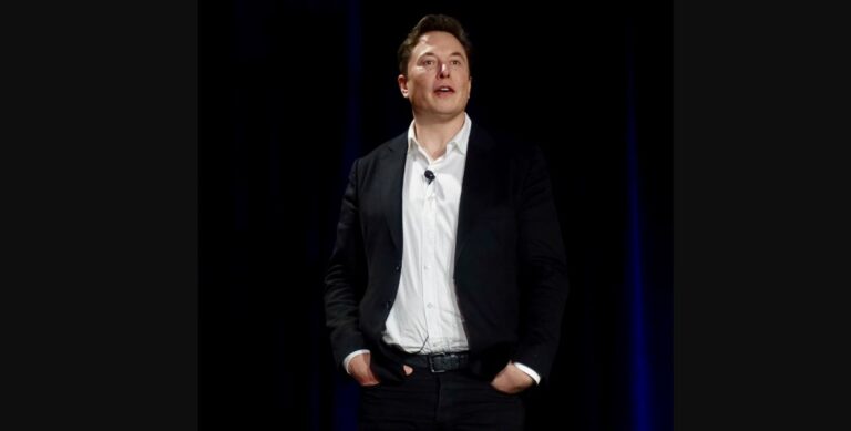 Musk tweets out a single Greek word "διαλεκτική" - What does he mean ...