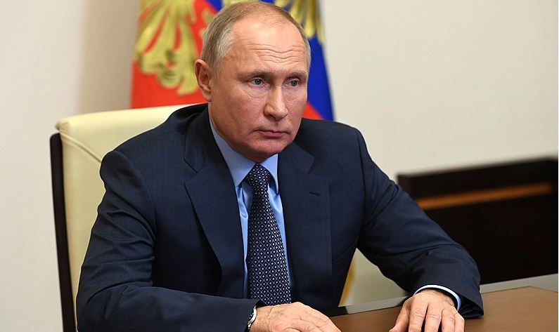 Putin Approval Dips for First Time After Ukraine Invasion (infographic ...
