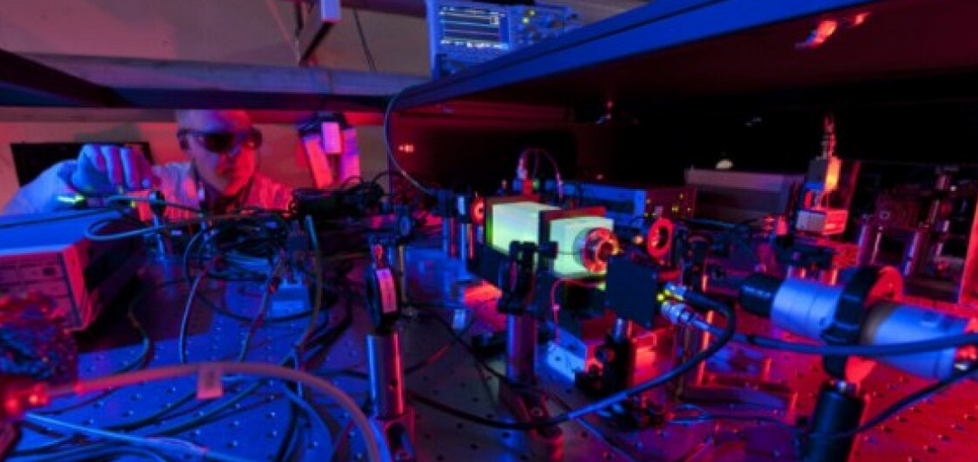 IBM reveals Osprey, the world's most powerful quantum computer ...