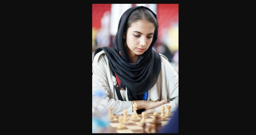 Iranian chess champion competes in international tournament without ...