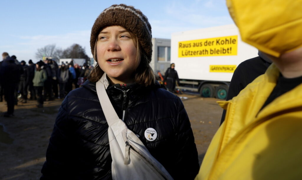 Watch Greta Thunberg get carried off at German coal protest (videos ...