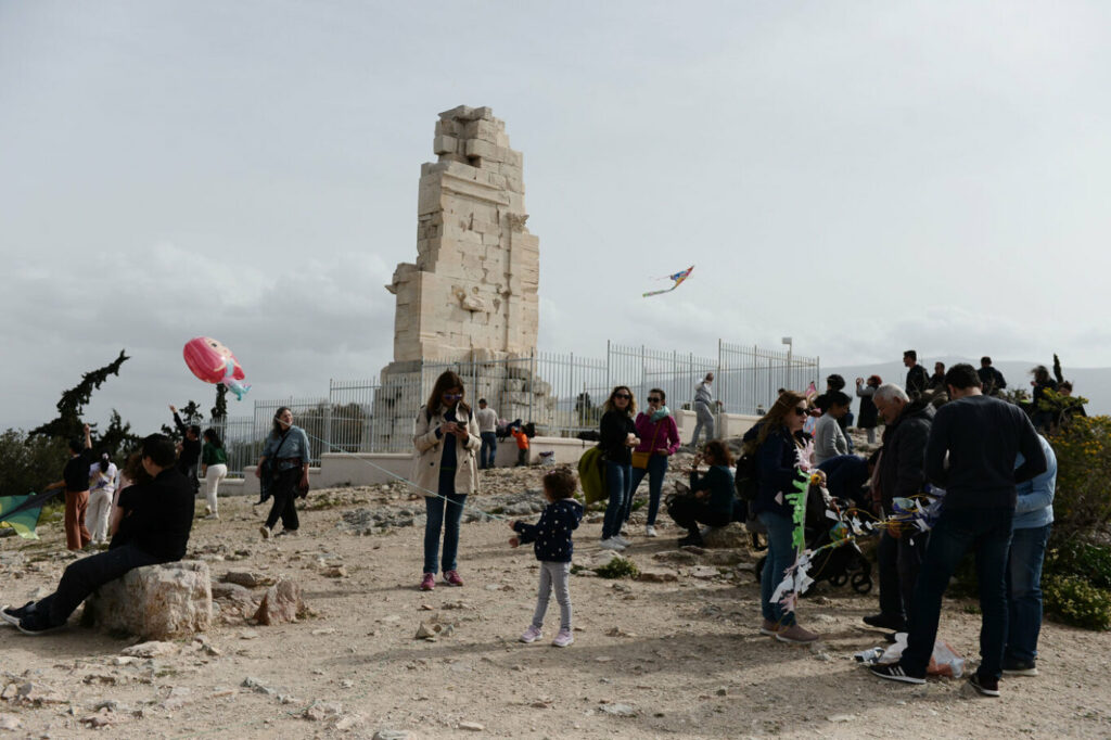 Greeks celebrate Clean Monday (photos) - ProtoThema English
