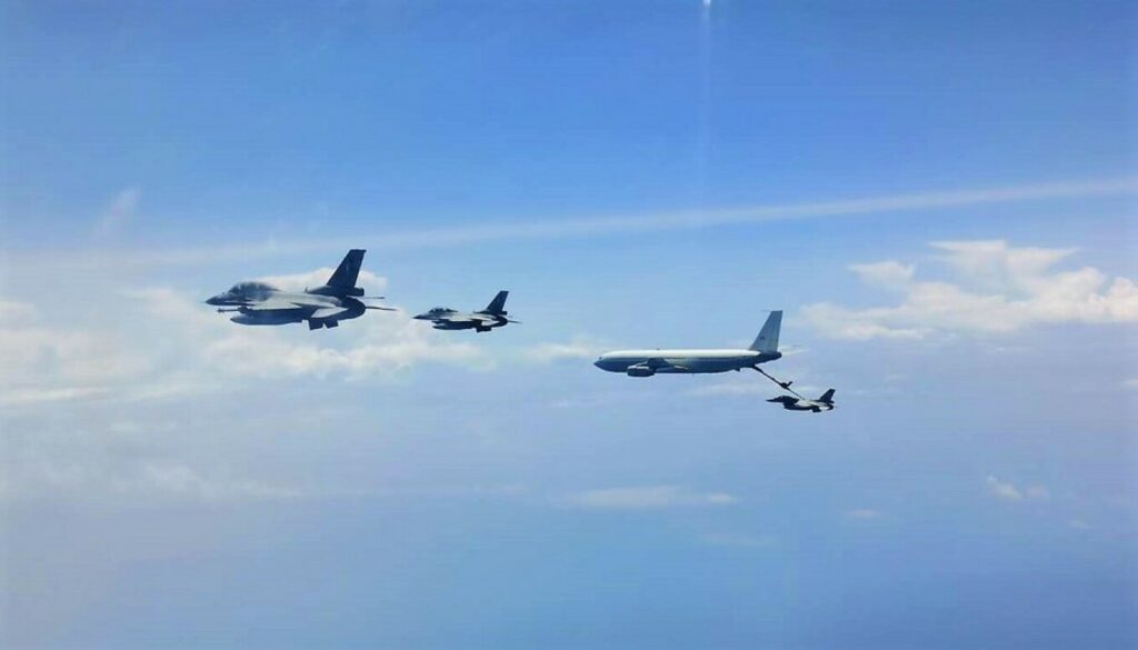 Watch Greek and Israeli Air Force joint training (video-photos ...