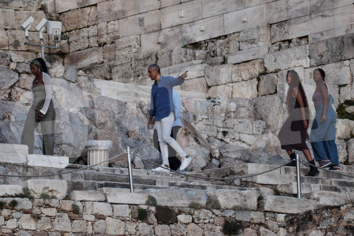 Barack Obama gets private tour of Acropolis Museum and Parthenon ...