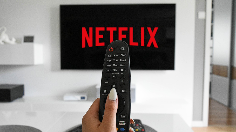 Video Streaming by Country (infographic) - ProtoThema English