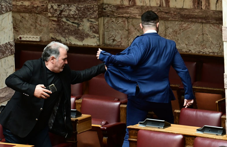 Ex-Spartiates MP Floros physically assaulted Greek Solution's Grammenos ...