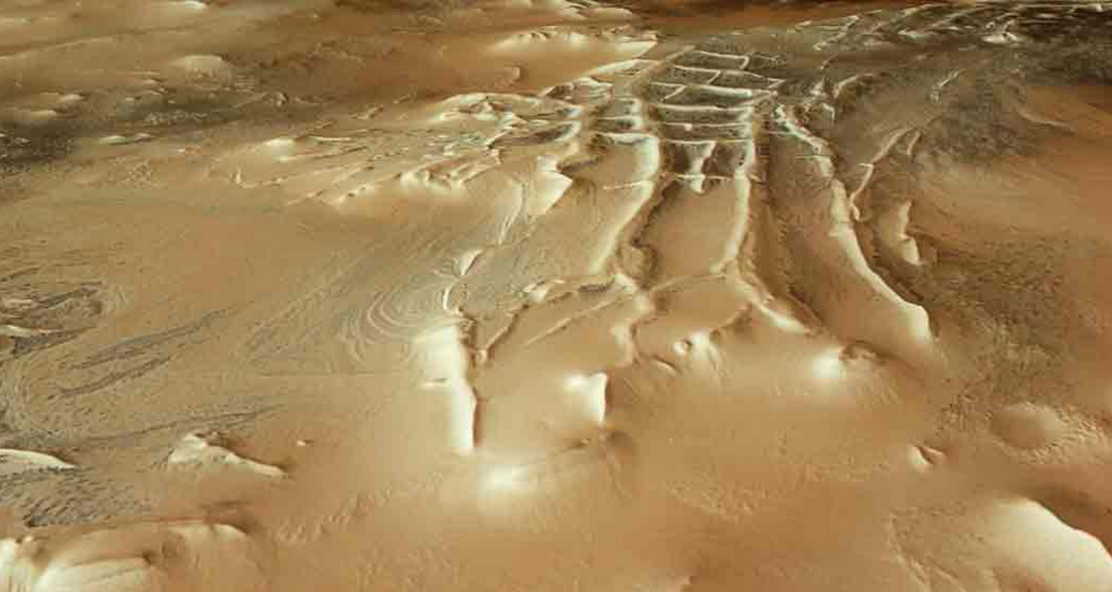 Spiders From Mars? Strange formations spotted at Martian Pole (photo ...