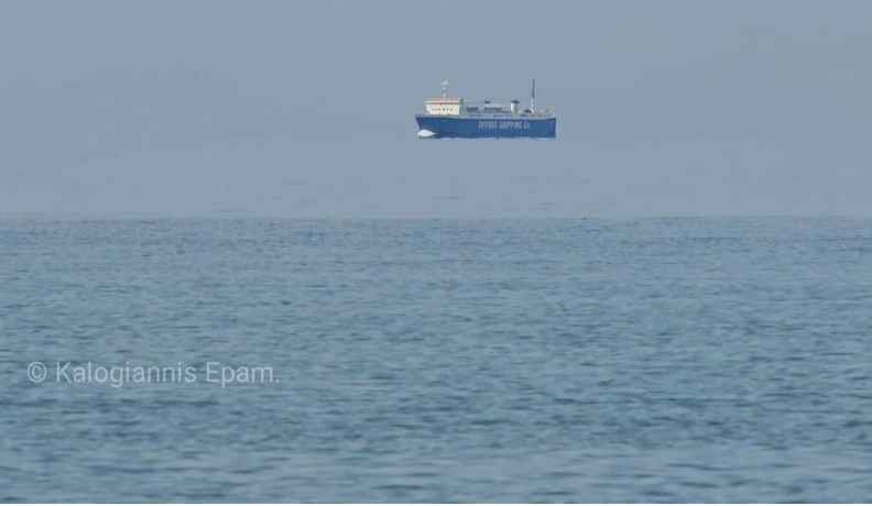Ship became... a flying ship off Kymi - The mirage phenomenon that ...
