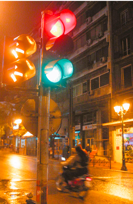 Traffic in Athens is in the red - Traffic lights are gaining Artificial ...