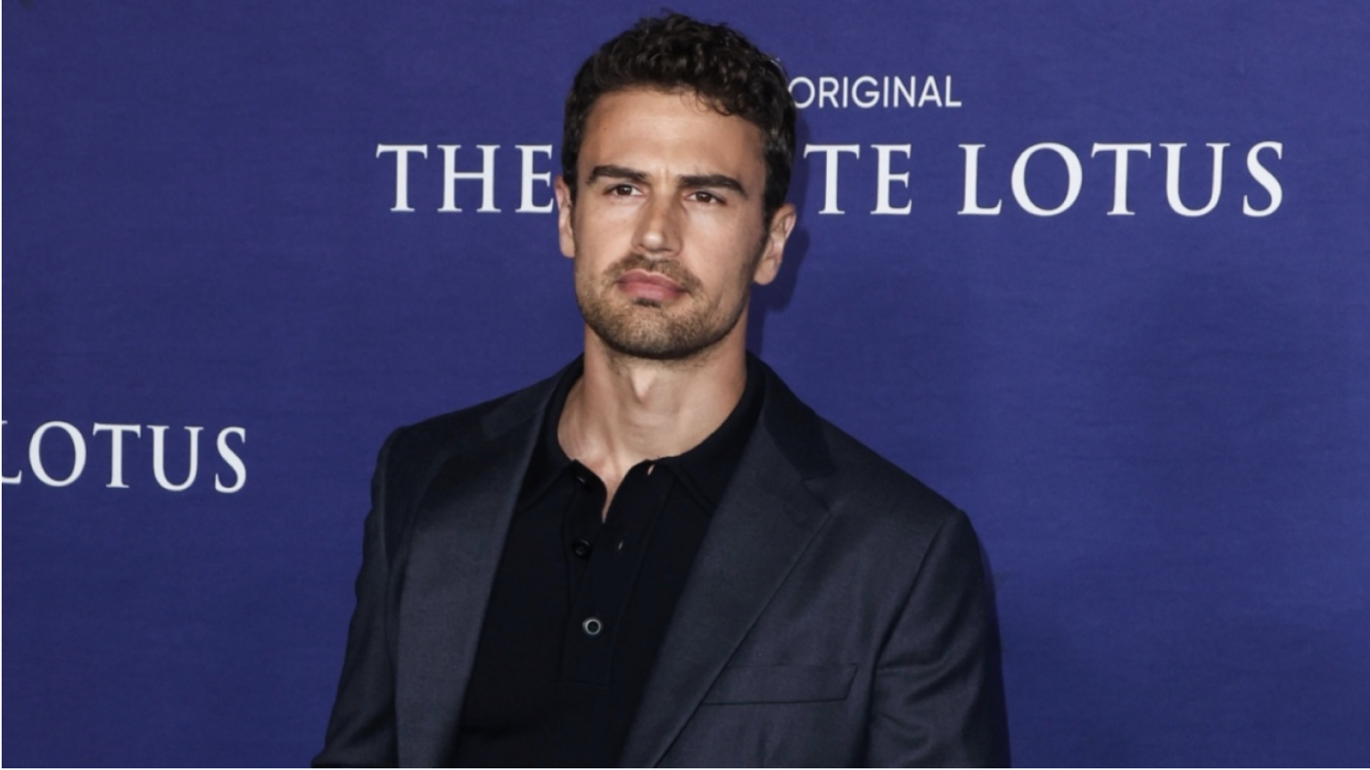 Theo James is UNHCR's Global Goodwill Ambassador - His reference on Greece - ProtoThema English