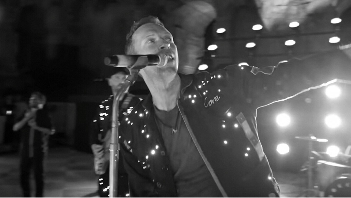 Coldplay's Music Video "Feels Like I’m Falling in Love" Filmed in ...