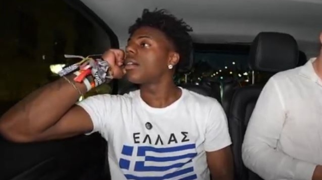 Video: In Greece, the famous YouTuber IShowSpeed - The street was ...