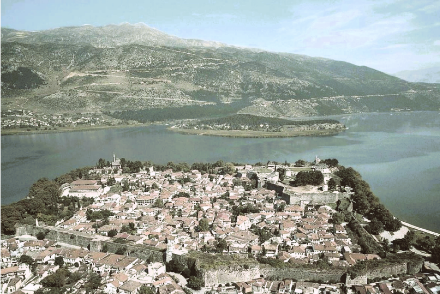 Castle of Ioannina: Projects transforming the monumental fortified ...