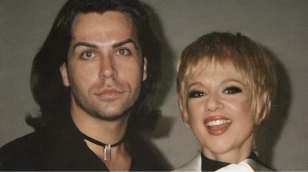 Tryfon Samaras: The photo with Aliki Vougiouklaki - The brightest star ...