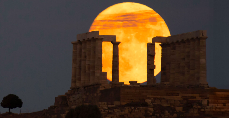 August Full Moon Celebrations - Don't Miss the 'Sturgeon Moon' Events ...