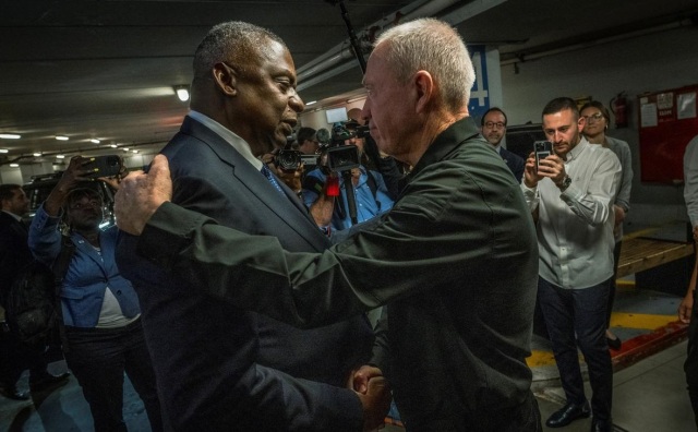 War in Israel: Austin-Gallant meeting at the Pentagon on October 9 ...
