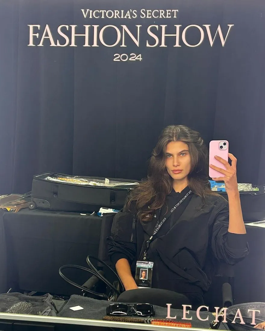 Anthi Fakidari: The first Greek angel on Victoria’s Secret catwalk ...