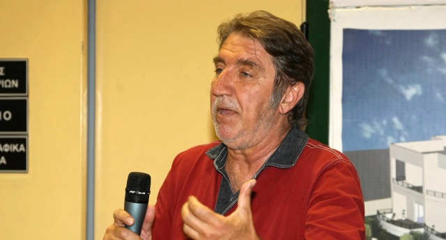 Christopher Papakaliatis: His father, Manolis, in intensive care after ...